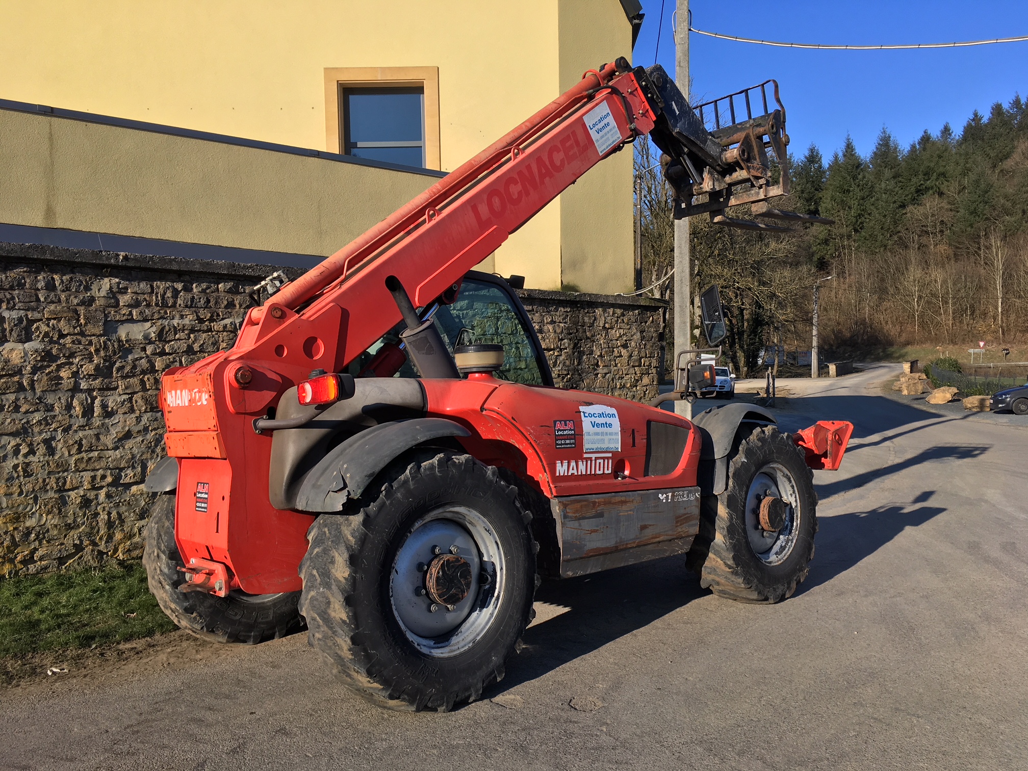 Chariot télescopique MANITOU MT 1030 : Hauteur de levage 9,980m ...