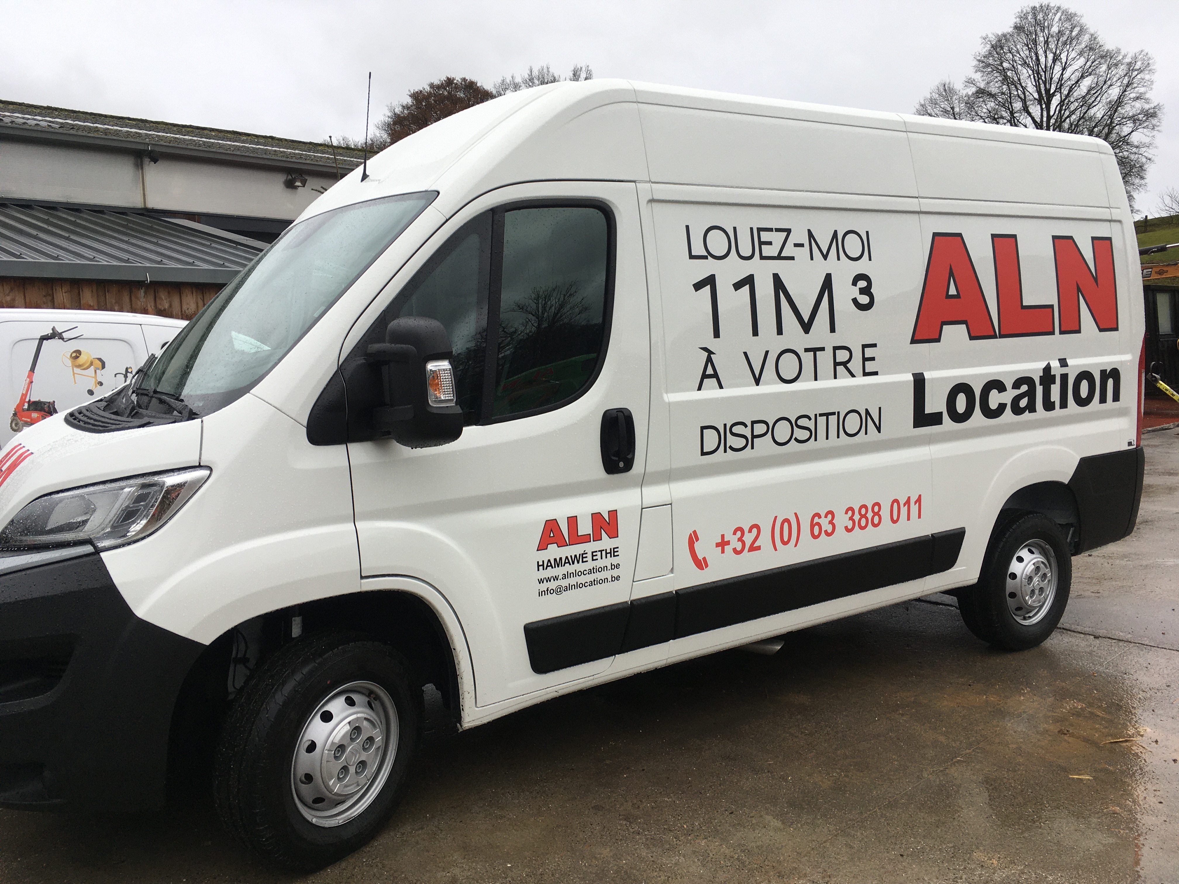 Camionnette Citroën 11.5m3 avec attache remorque Nouvelle camionnette ...